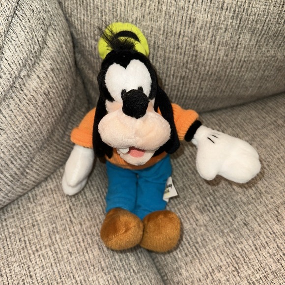 Disney | Toys | Walt Disney World Goofy Bean Bag Plush Animal With Hang ...